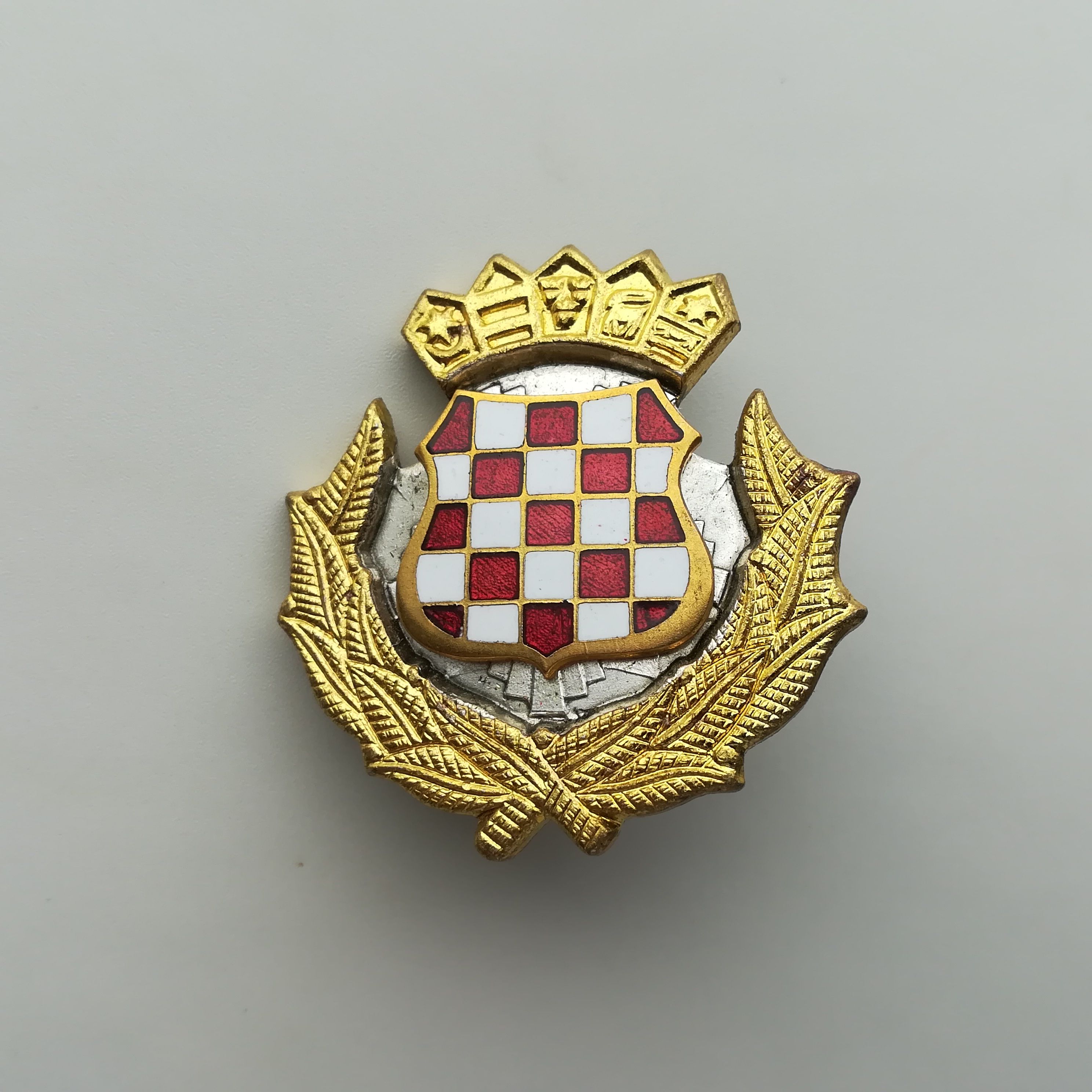 aukcije.hr - HRVATSKI GRB=emajlirani-Ikom Zagreb=b4