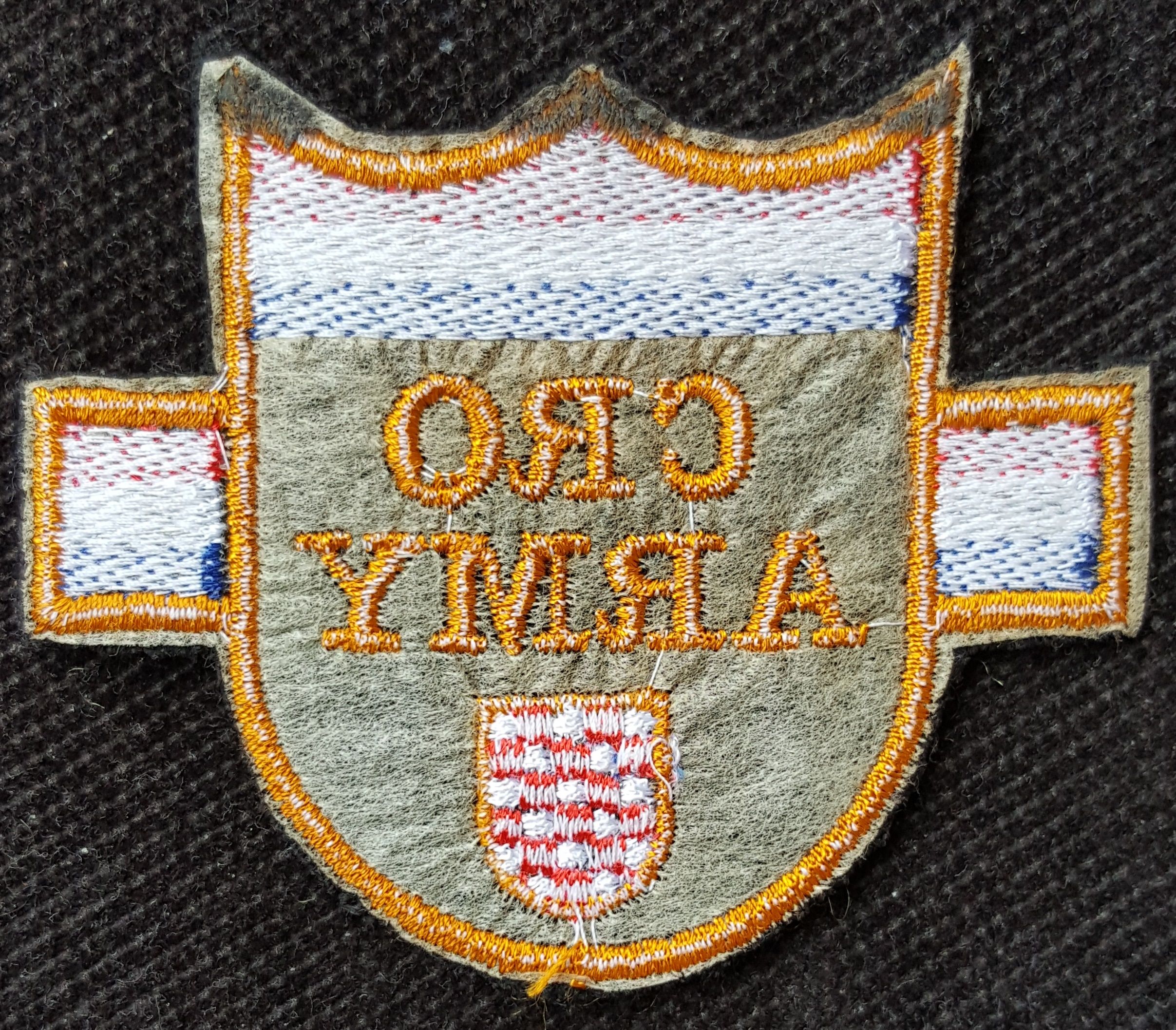 aukcije.hr - Cro Army - grb prvo bijelo polje