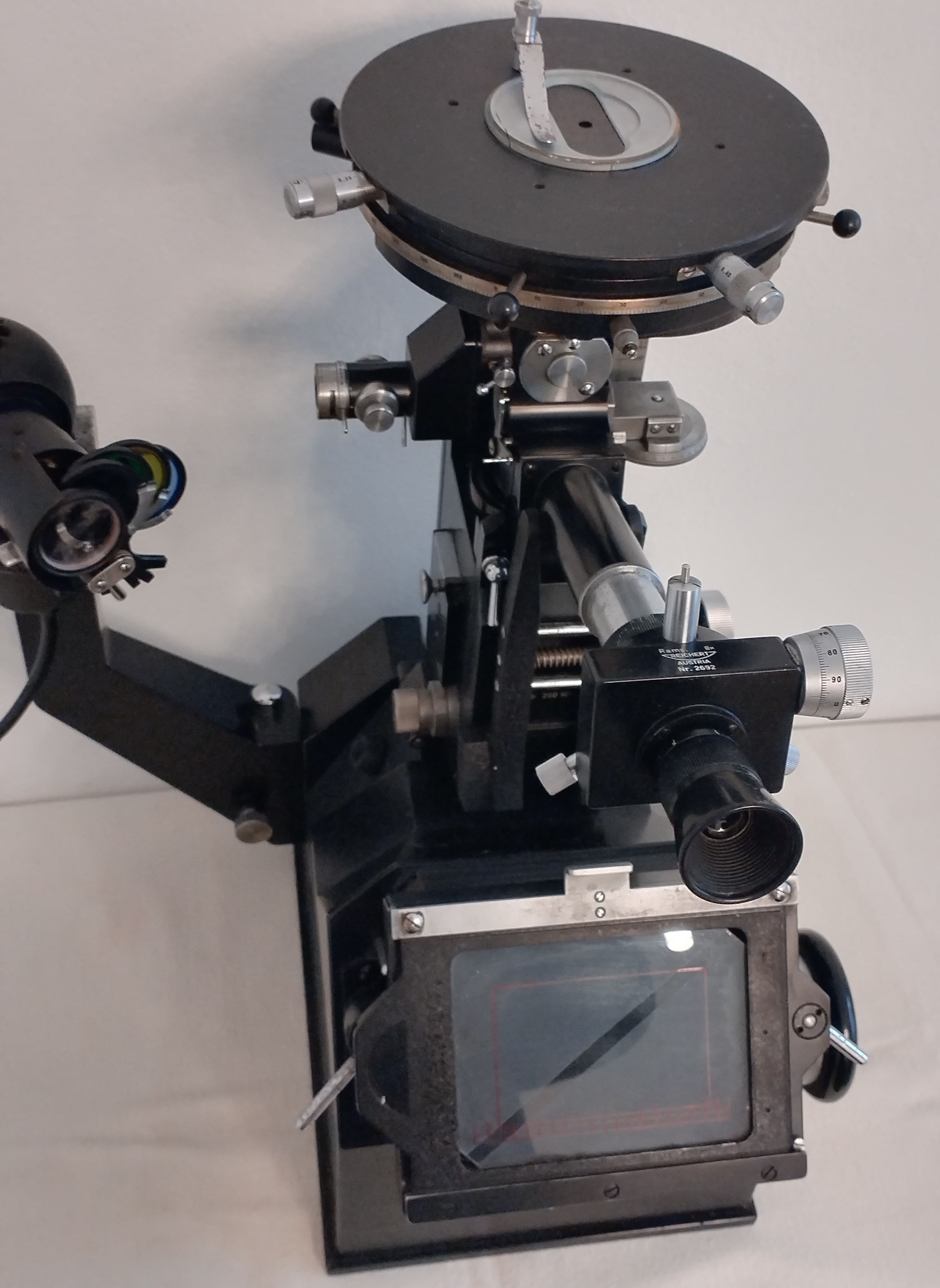 aukcije.hr - Reichert - električni metalurški reflektivni mikroskop ...