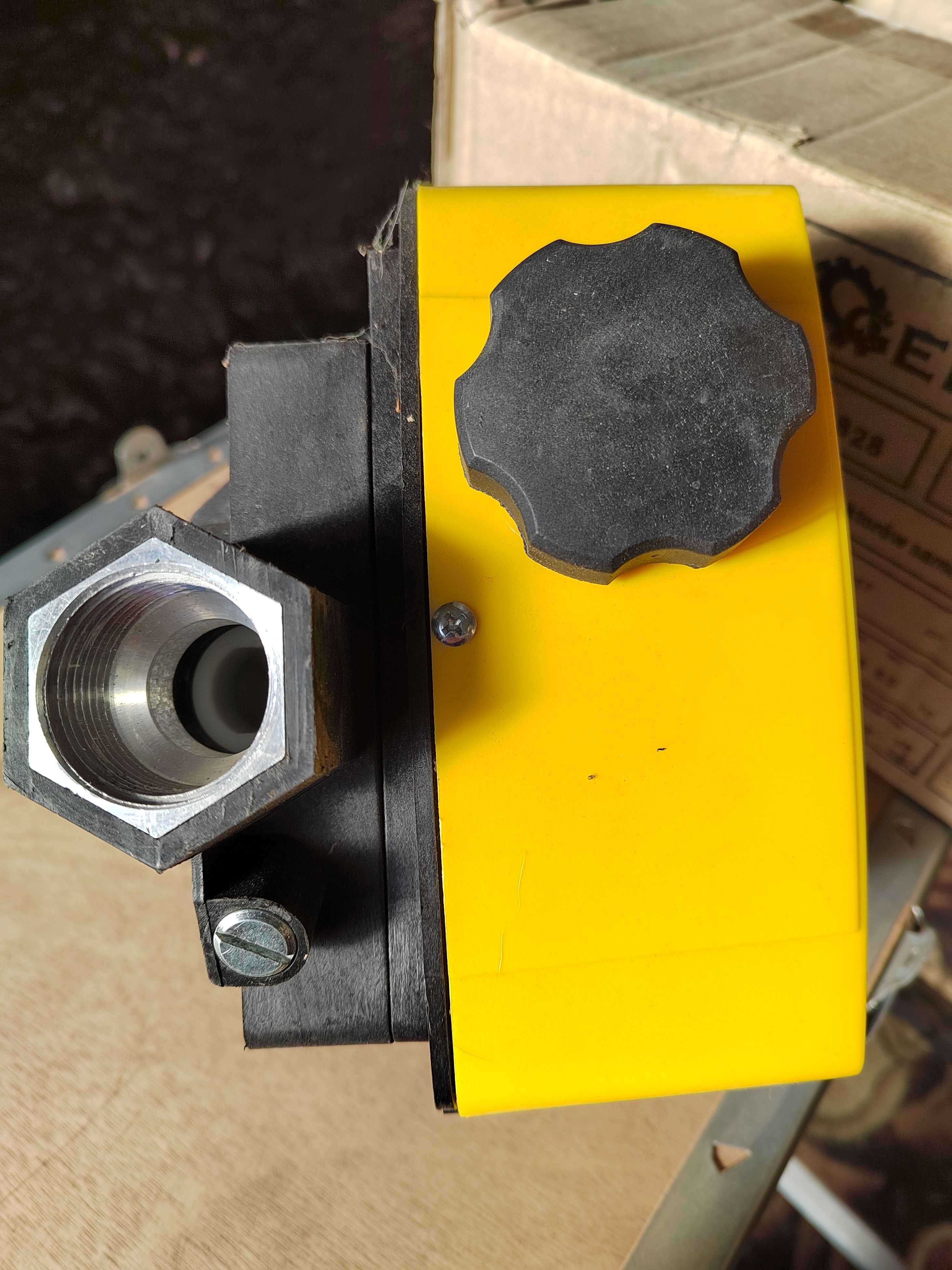 aukcije.hr - Kontrolno brojilo za pumpu za pretakanje goriva