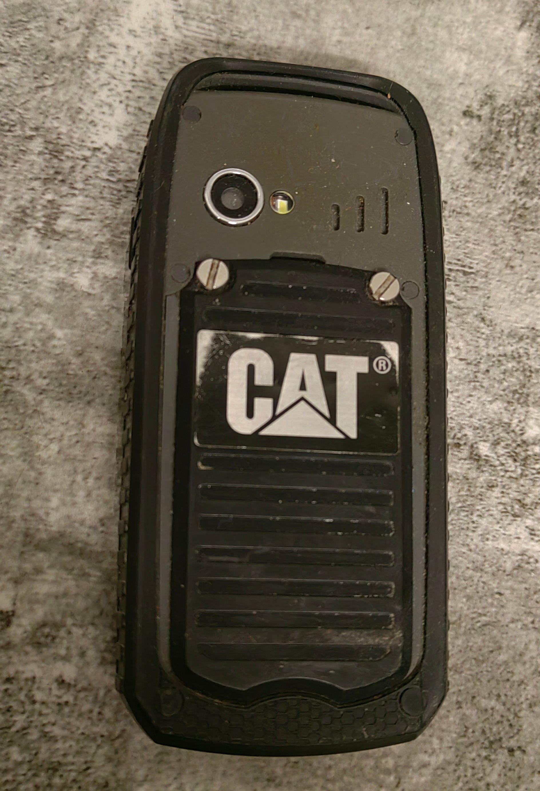 aukcije.hr - Cat mobitel