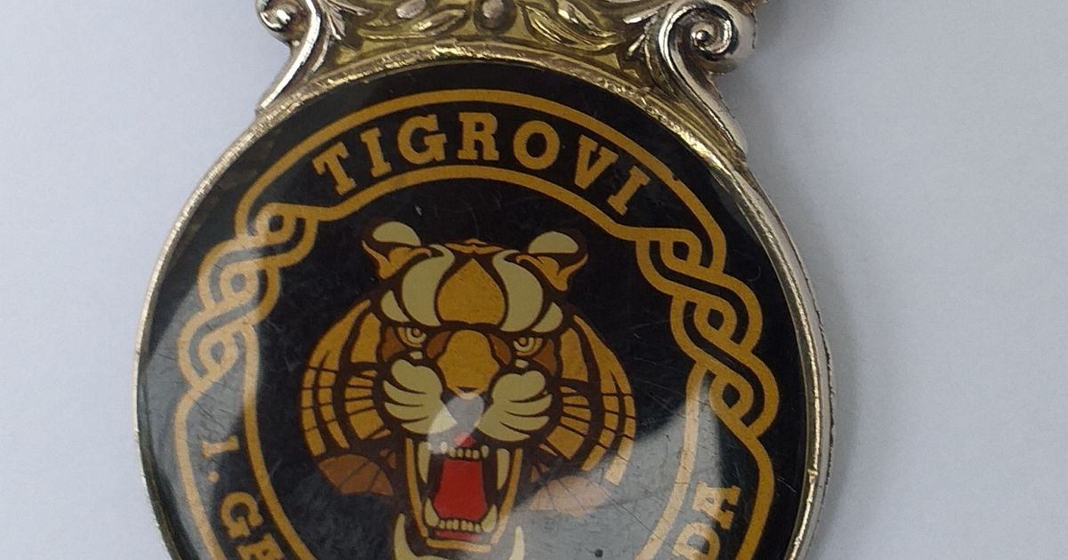 aukcije.hr - TIGROVI privjesak-otvarač