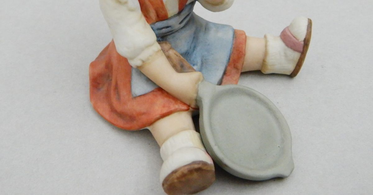 aukcije.hr - MECKI GOEBEL - porculanska figurica (2)