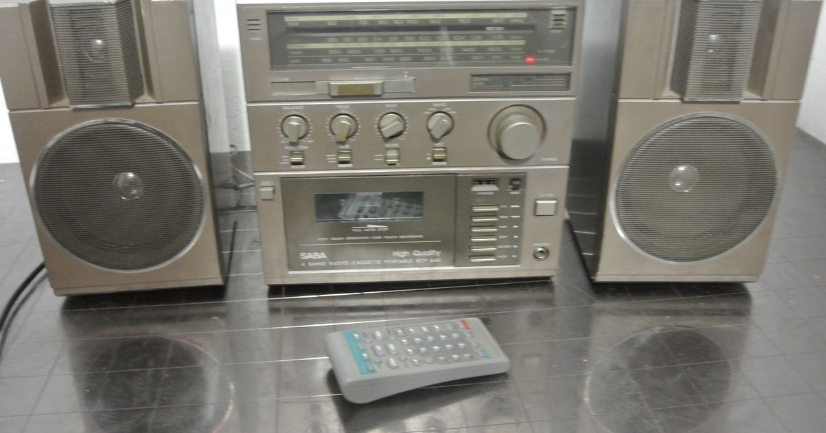 aukcije.hr - Retro radio Saba RCP 640 sa 2 odvojiva zvucnika,radio radi ...