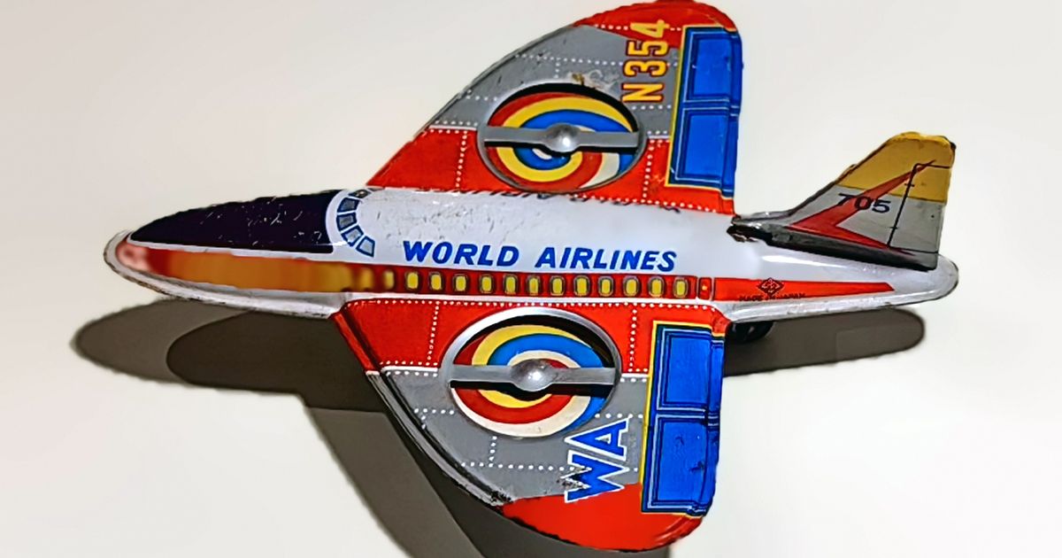 aukcije.hr - Stari limeni avion ~od 1 eura~