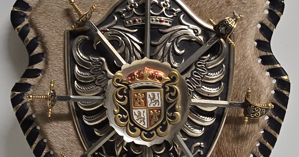 aukcije.hr - Grb sa mačevima